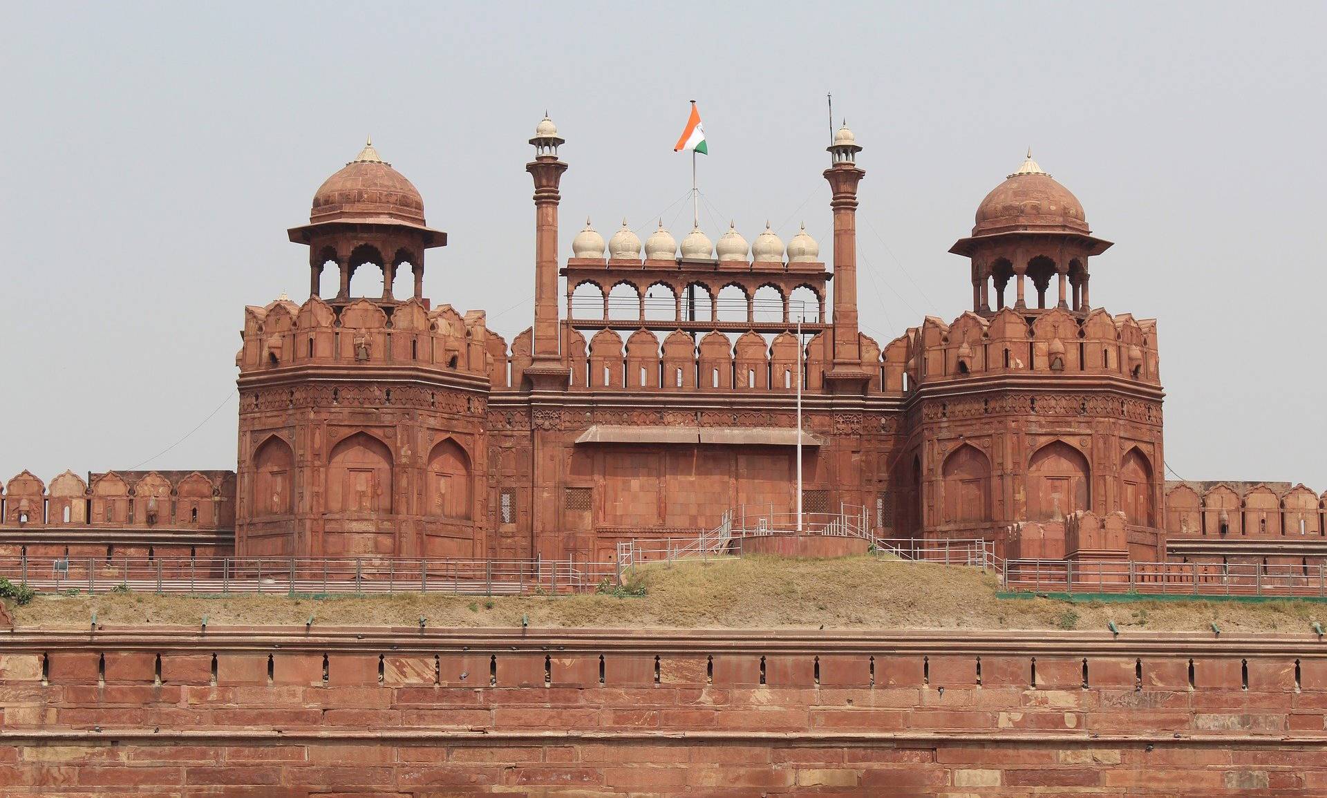 Top 10 Majestic And Stunning Forts In India